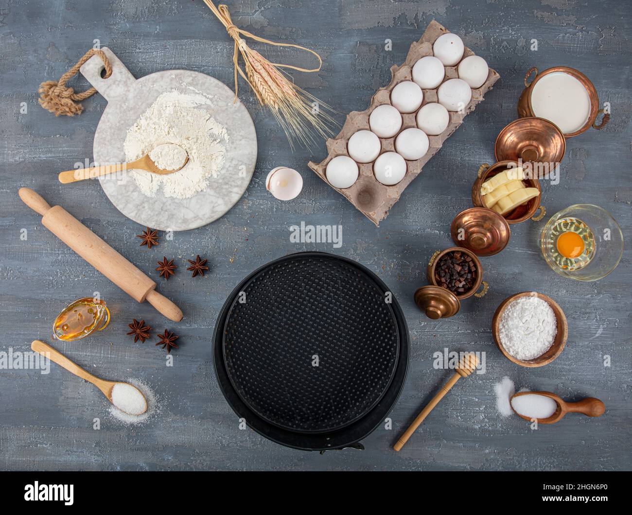 Cake preparation stage.Cake making stages. The process of making the ...