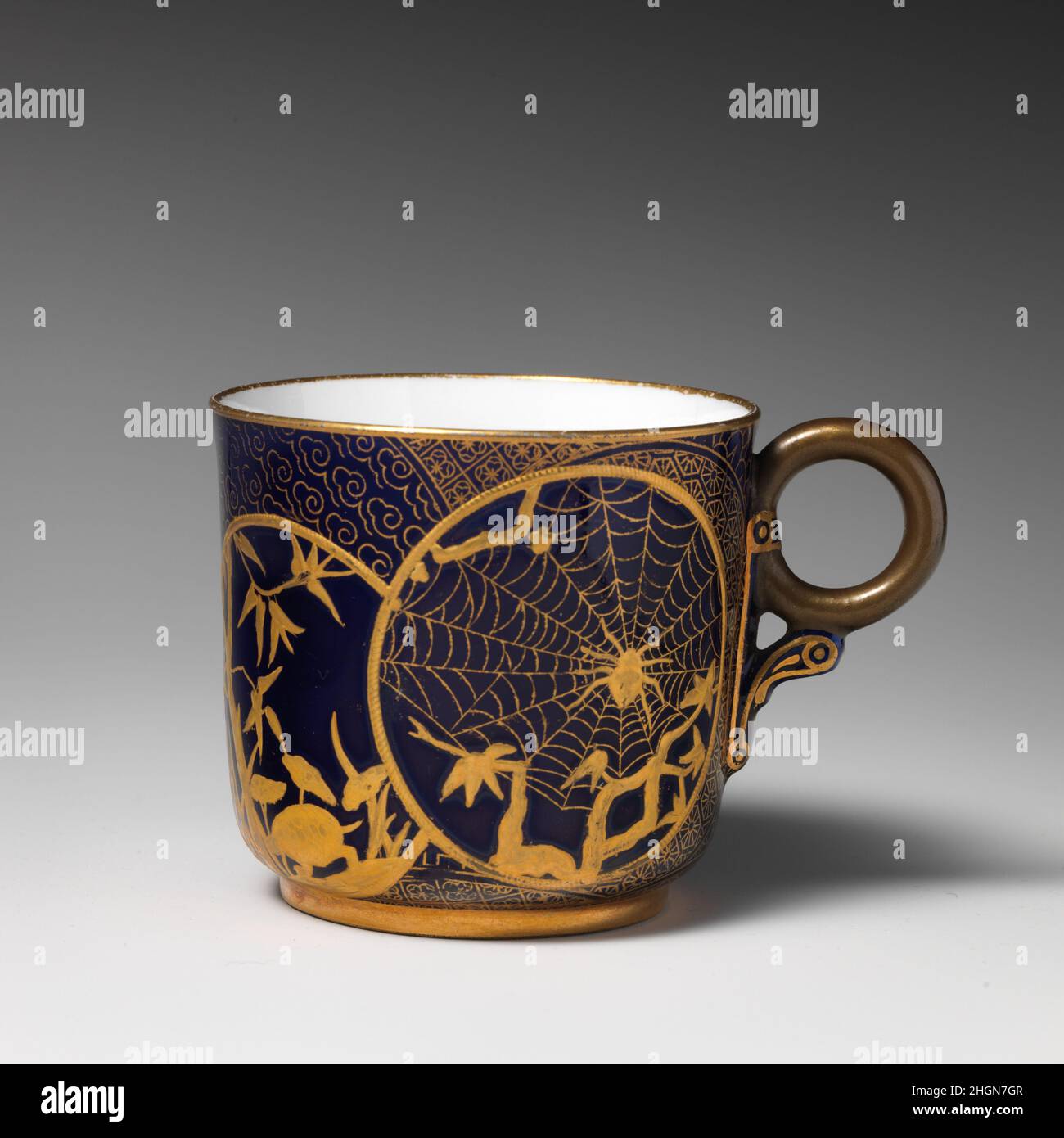 Teacup 1876–77 Worcester factory After the end of the Flight, Barr ...