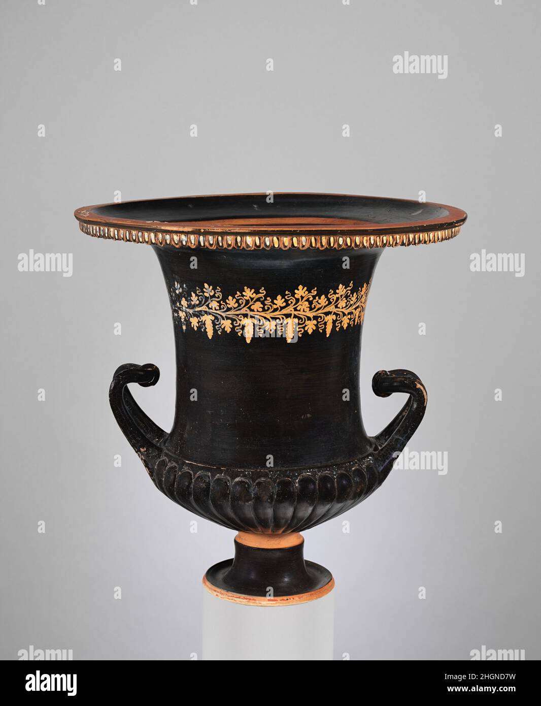 Greek vase shape outlines hi-res stock photography and images - Alamy