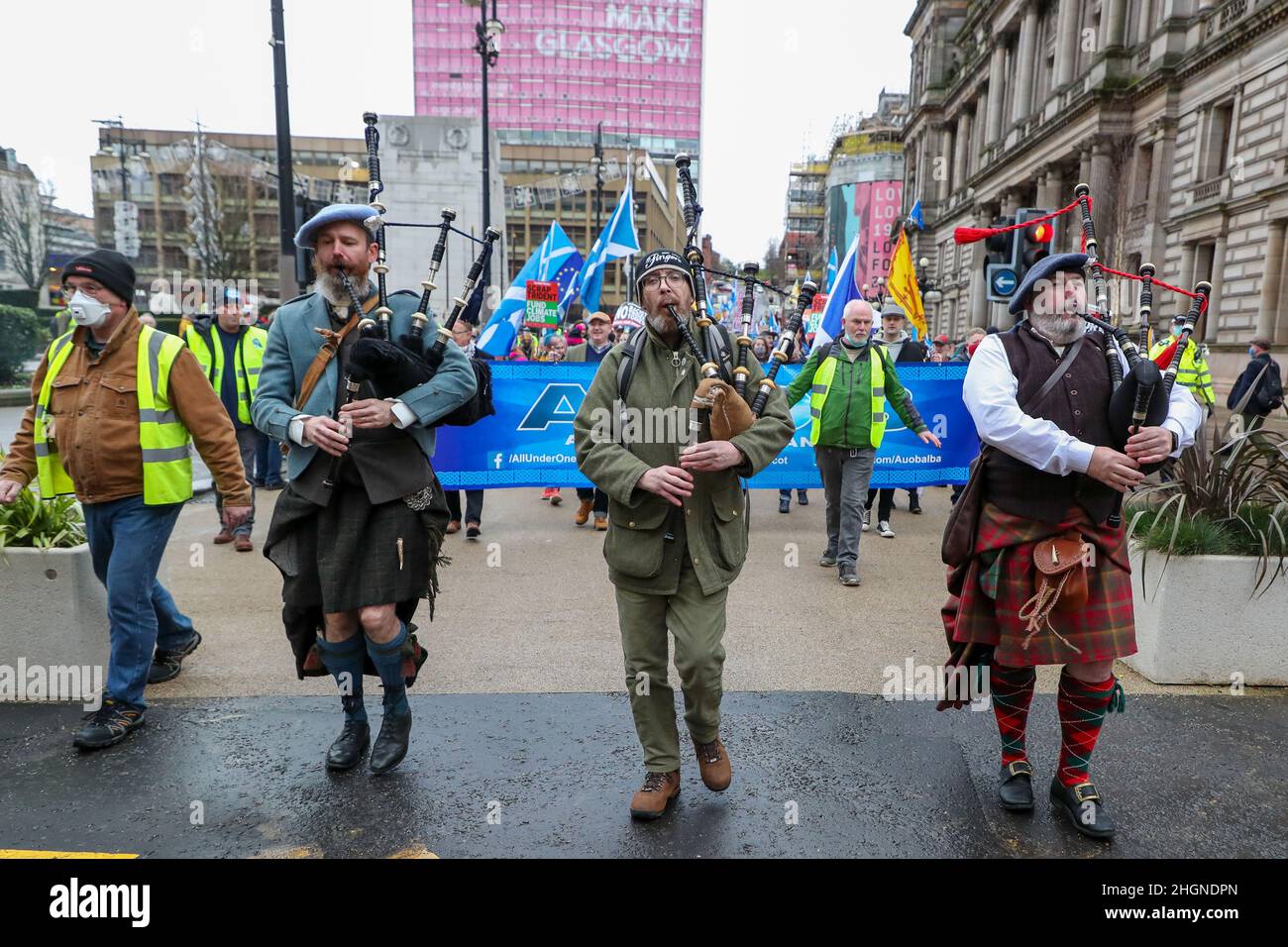Scottish kilts party hi-res stock photography and images - Alamy