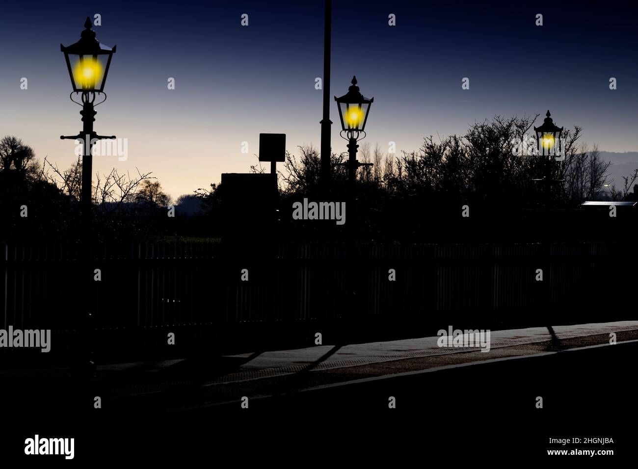 Victorian lamps on platform hi-res stock photography and images - Alamy