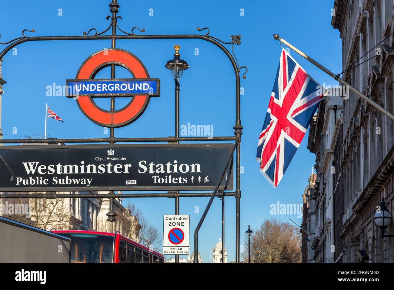 United kingdom london metro hi-res stock photography and images - Alamy