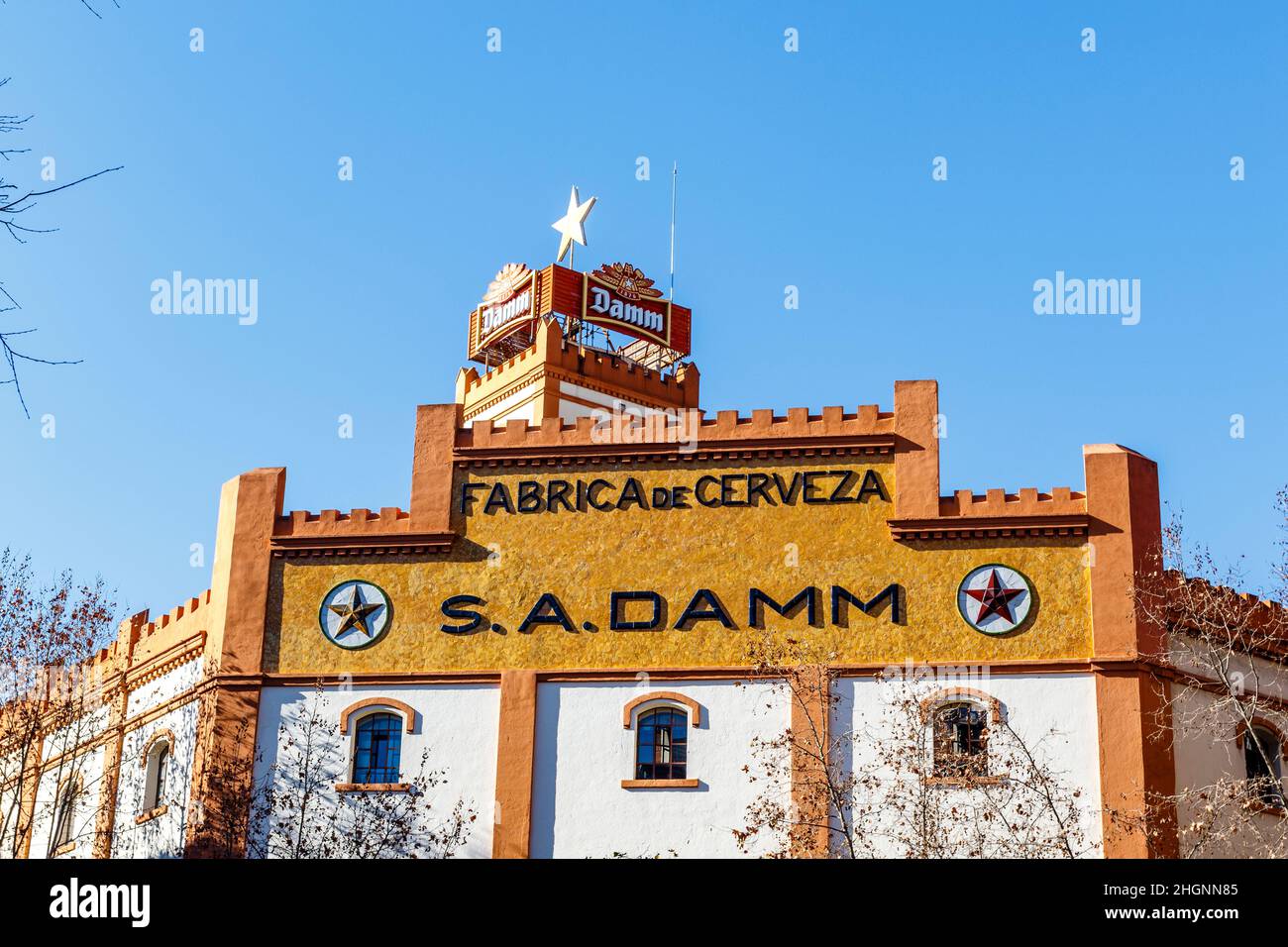 Estrella damm hi-res stock photography and images - Alamy