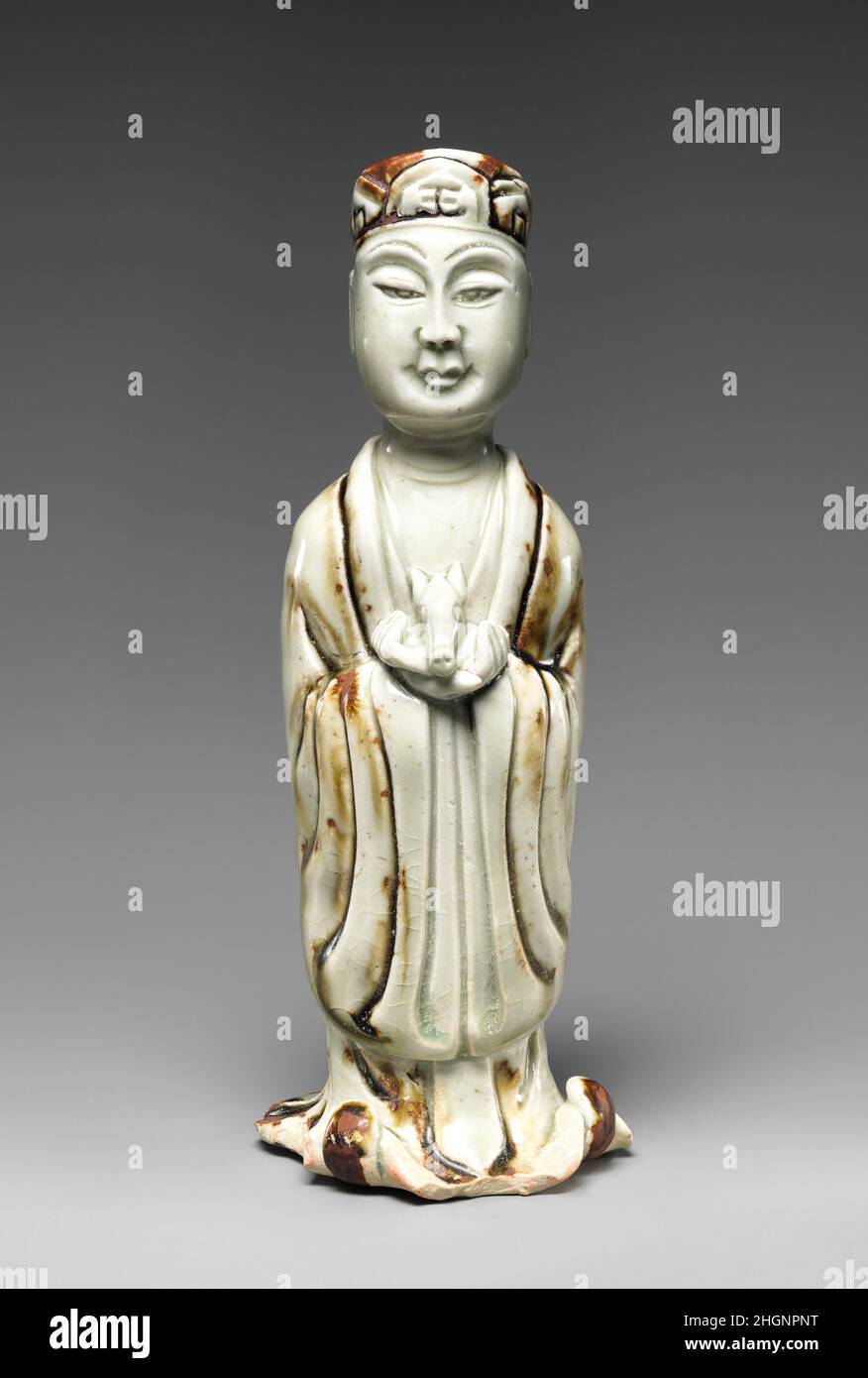 Daoist priest hi-res stock photography and images - Alamy