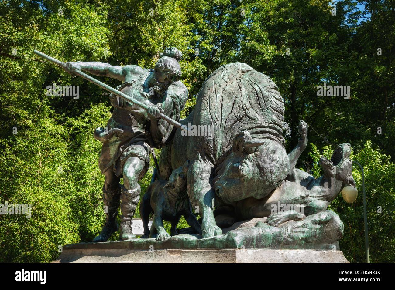 Old Germanic Buffalo Hunt, sculpture group (Fritz Schaper, 1904) in the ...