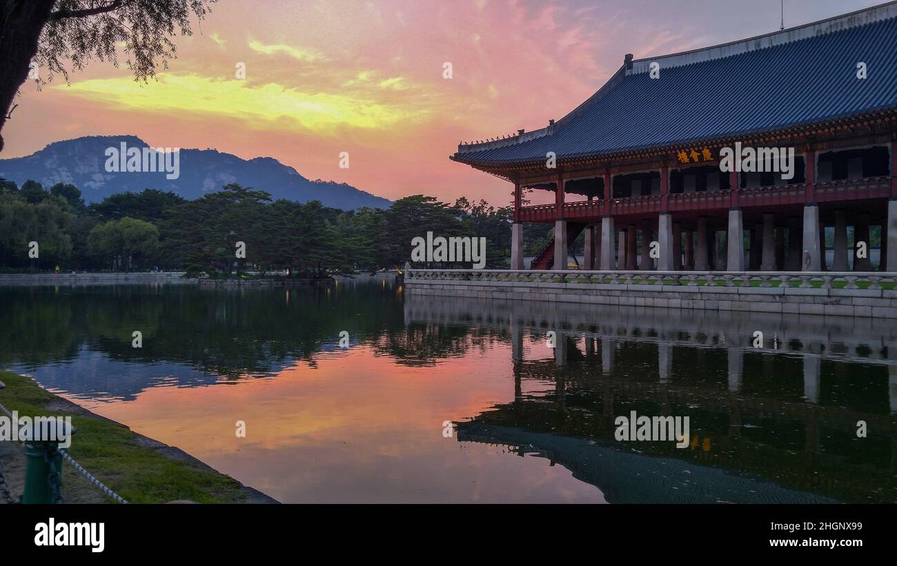 Korea gyeonghoeru hi-res stock photography and images - Alamy