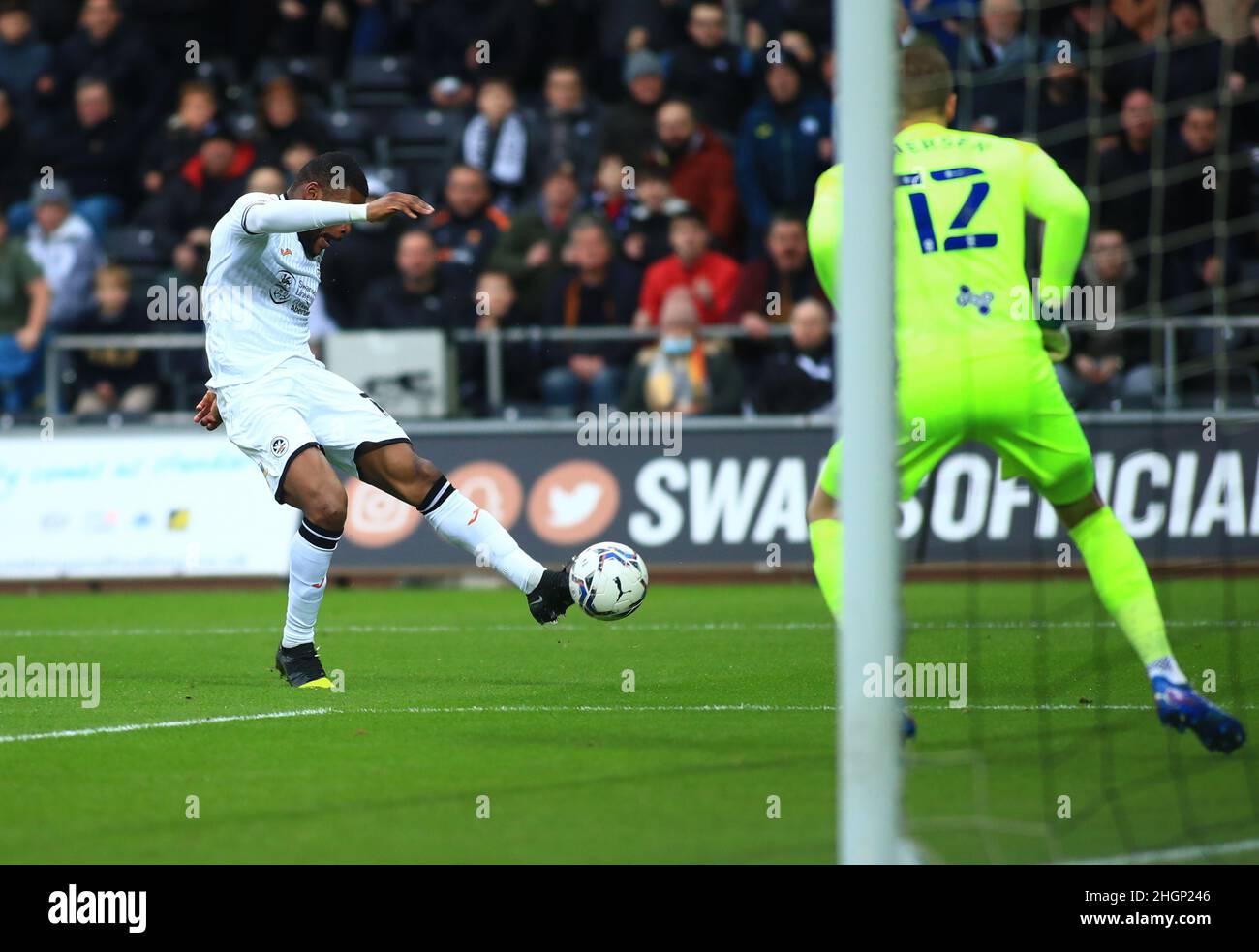 Football soccer pne hi-res stock photography and images - Alamy
