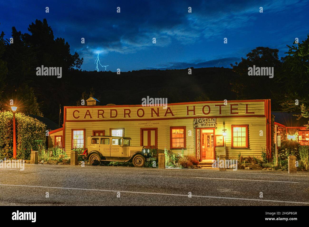 Cardrona hotel new zealand hi-res stock photography and images - Alamy