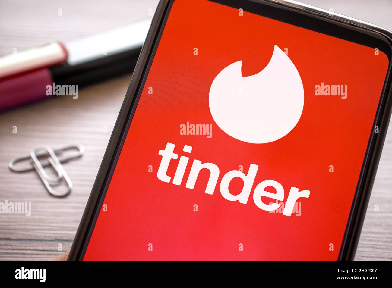 Tinder icon hi-res stock photography and images - Alamy
