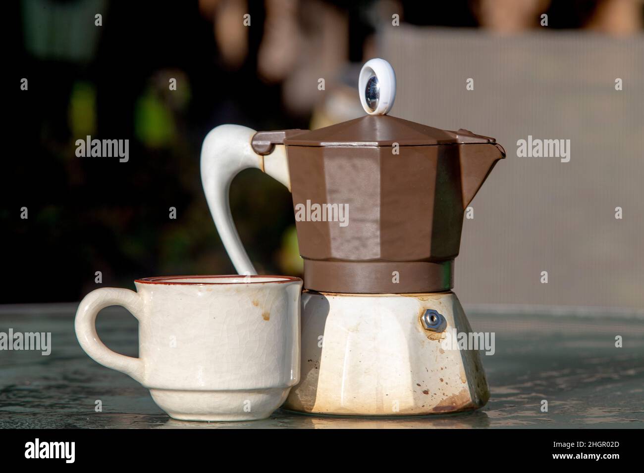 Italian coffee pot hi-res stock photography and images - Alamy