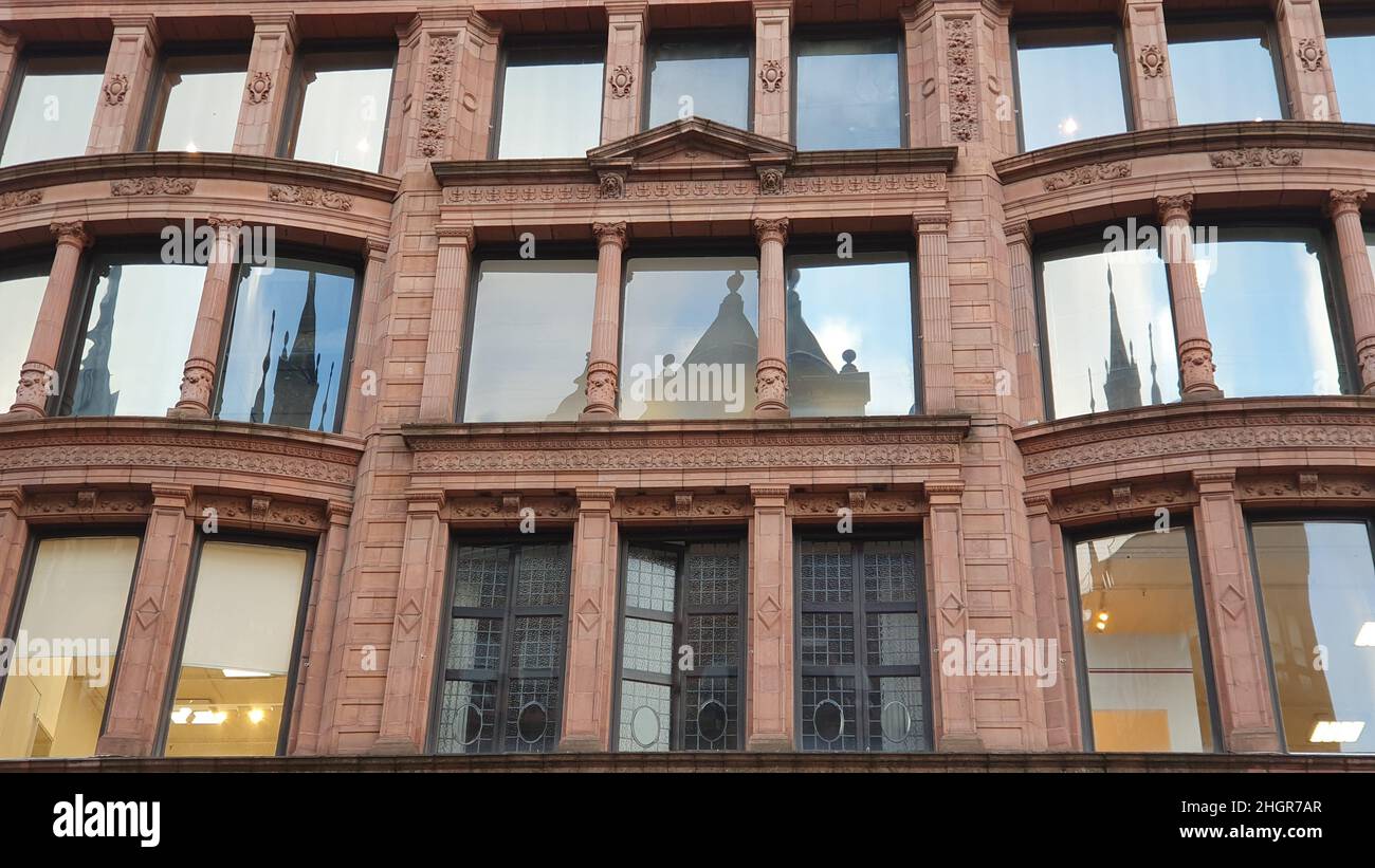 Brownstone building night hi-res stock photography and images - Alamy