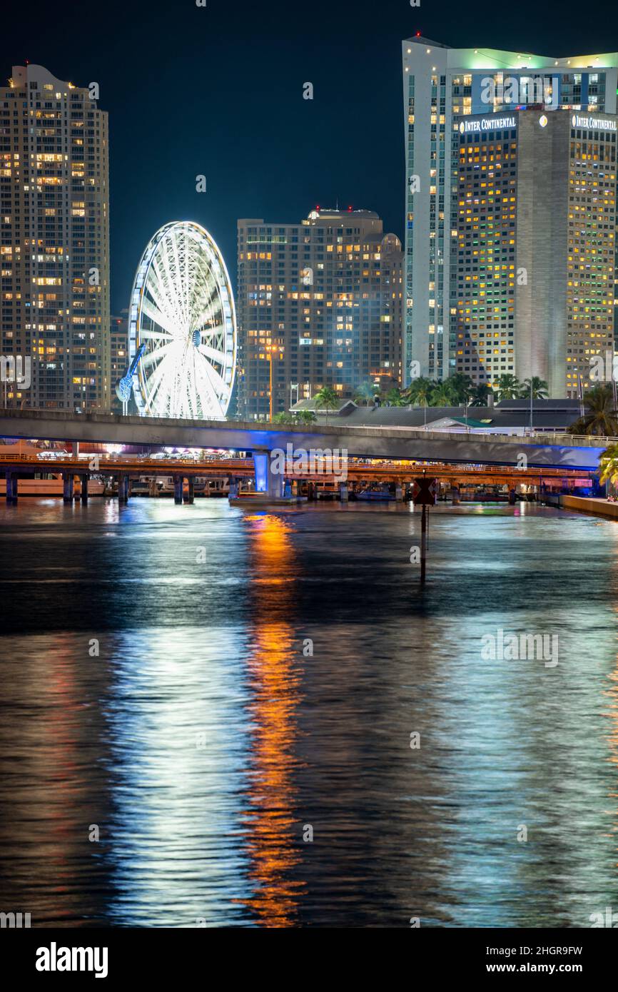 Skyviews miami wheel hi-res stock photography and images - Alamy
