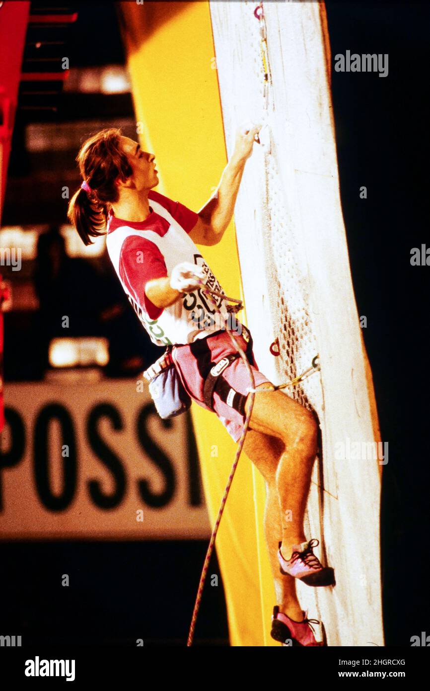 Archives 90ies: French climber François Legrand, Indoor climbing World ...
