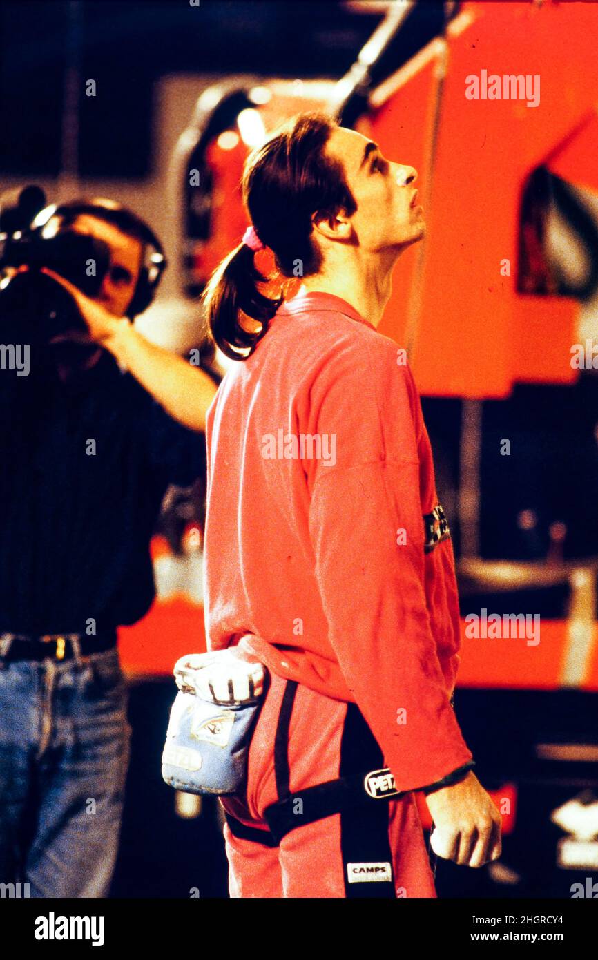 Archives 90ies: French climber François Legrand, Indoor climbing World ...