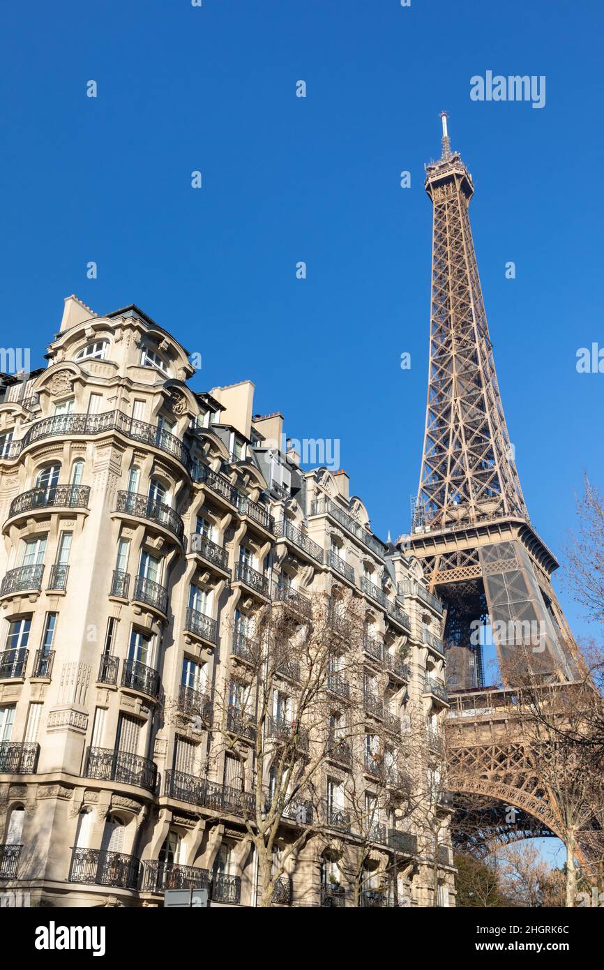 Eiffel Tower and typical residential buildings in the foreground ...