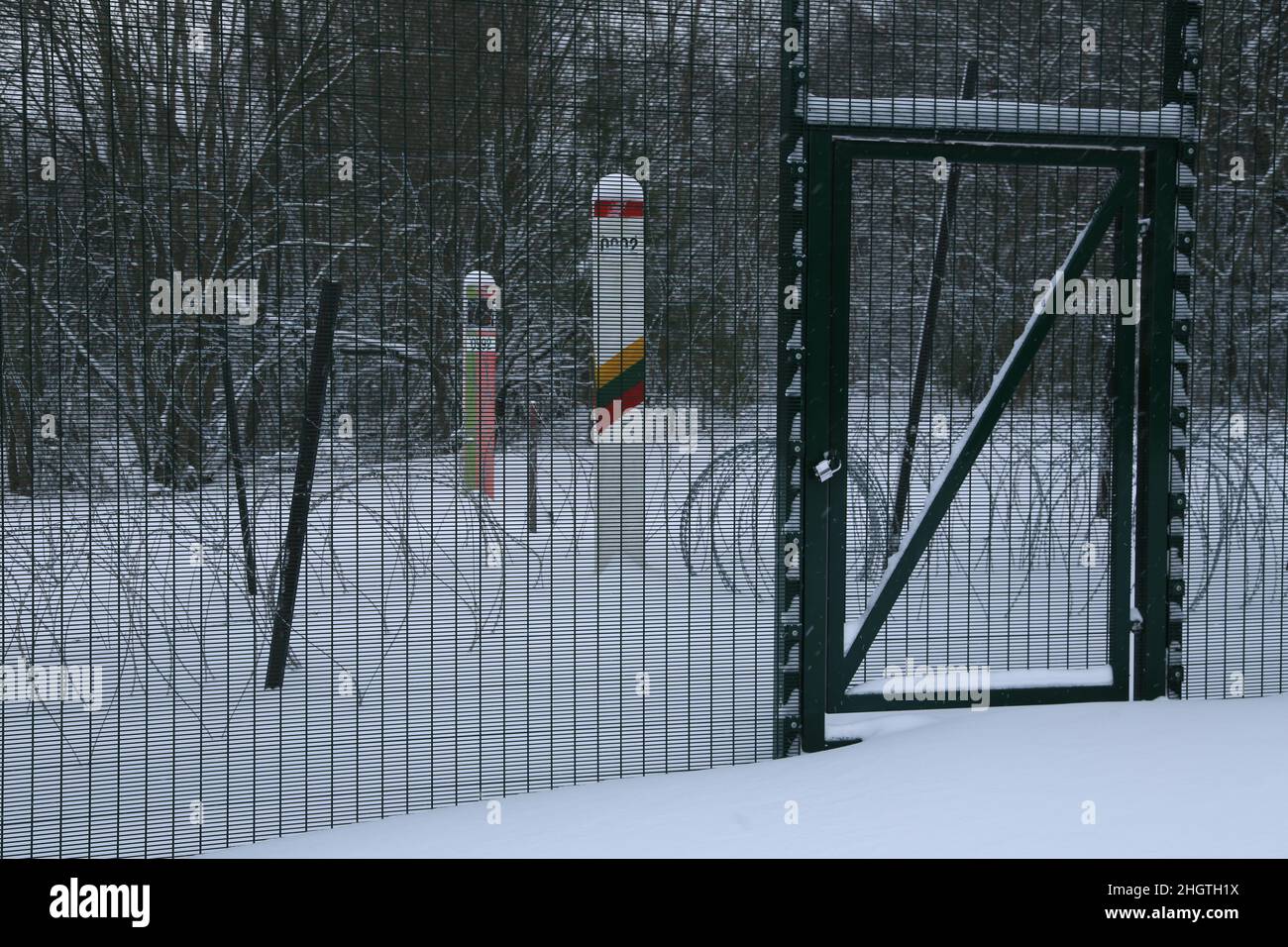 Kurmelionys, Lithuania. 21st Jan, 2022. Border fence and installations ...