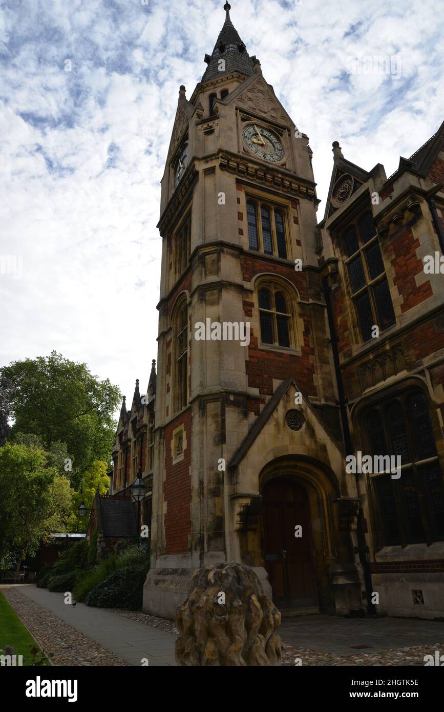 Cambridge University has classic old buildings Stock Photo - Alamy