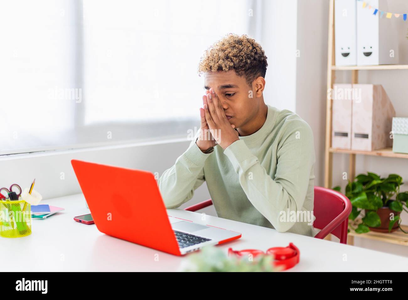 Sad Latino Boy Student High Resolution Stock Photography and Images - Alamy