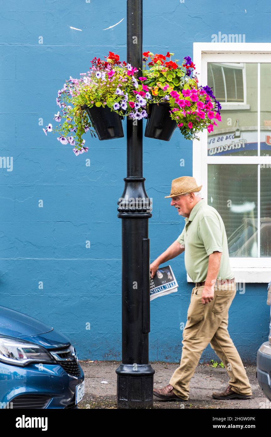 Culture media newspaper hi-res stock photography and images - Alamy