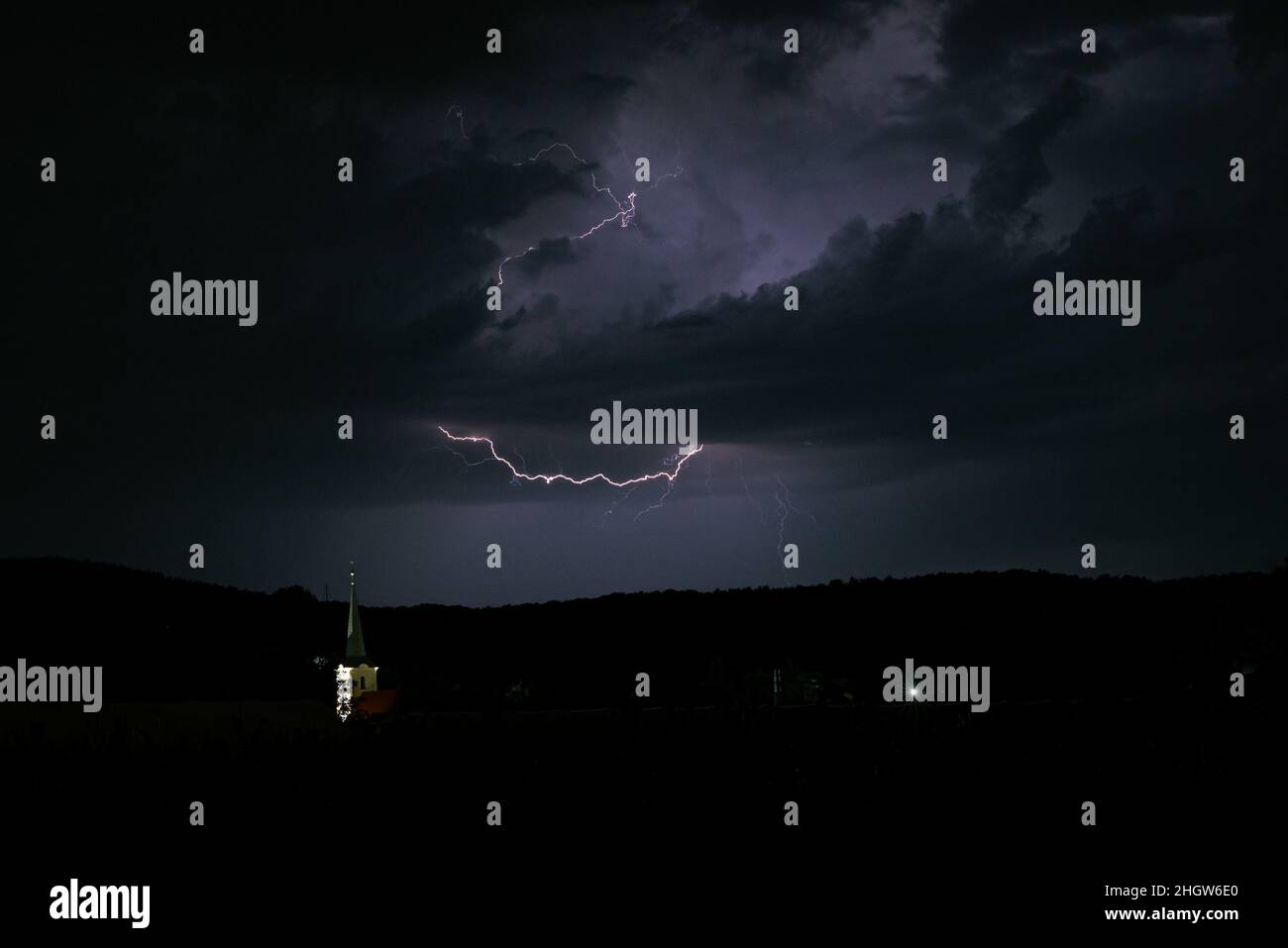 Night thunder hi-res stock photography and images - Alamy