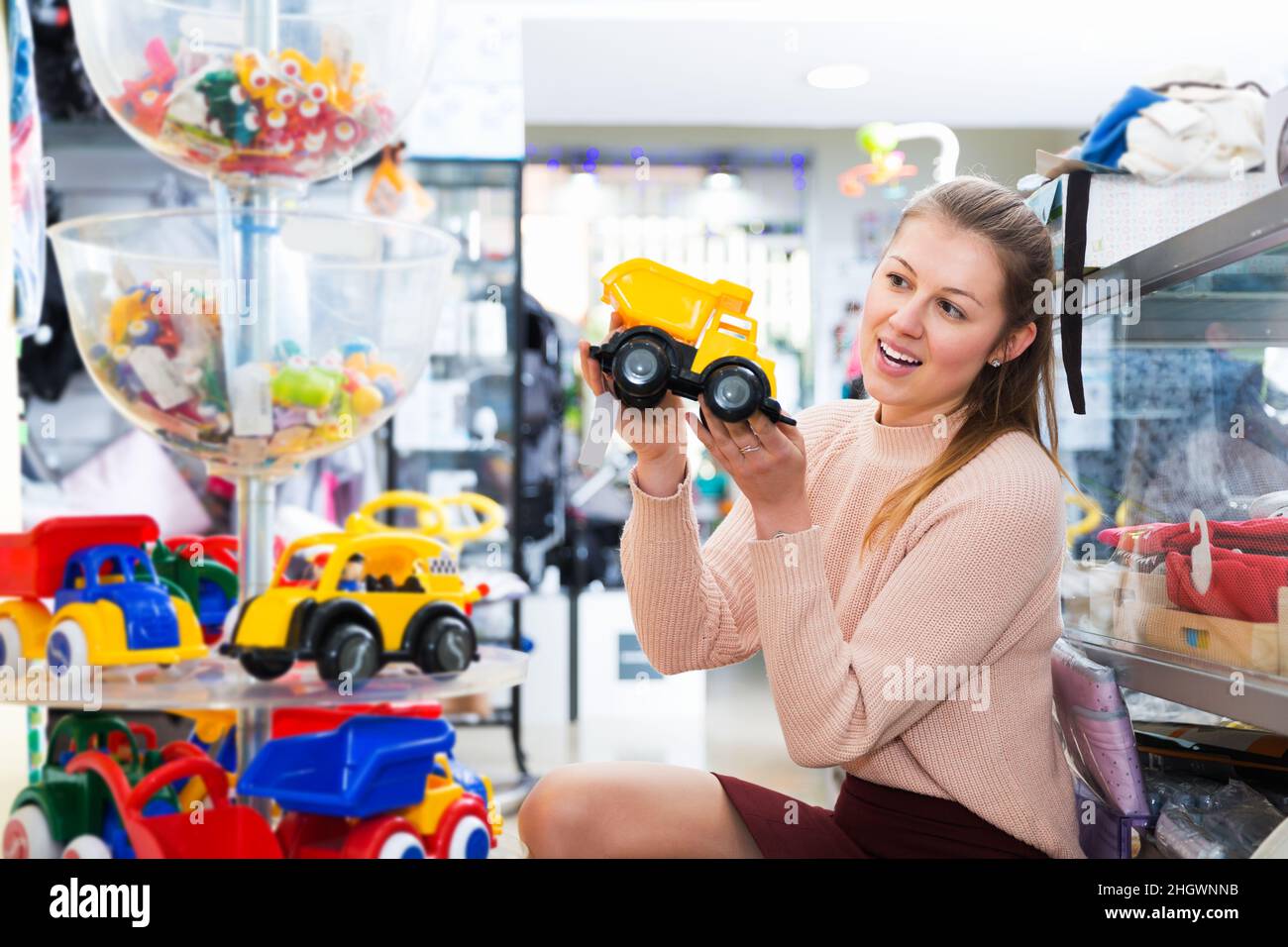Buying toys for children hi-res stock photography and images - Alamy