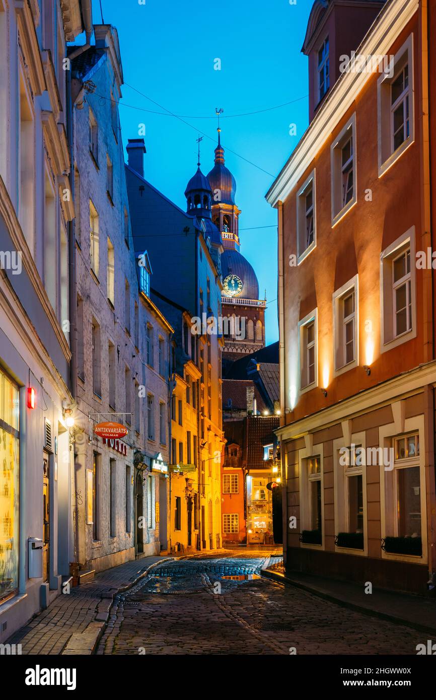 Latvia riga cobbled street hi-res stock photography and images - Alamy