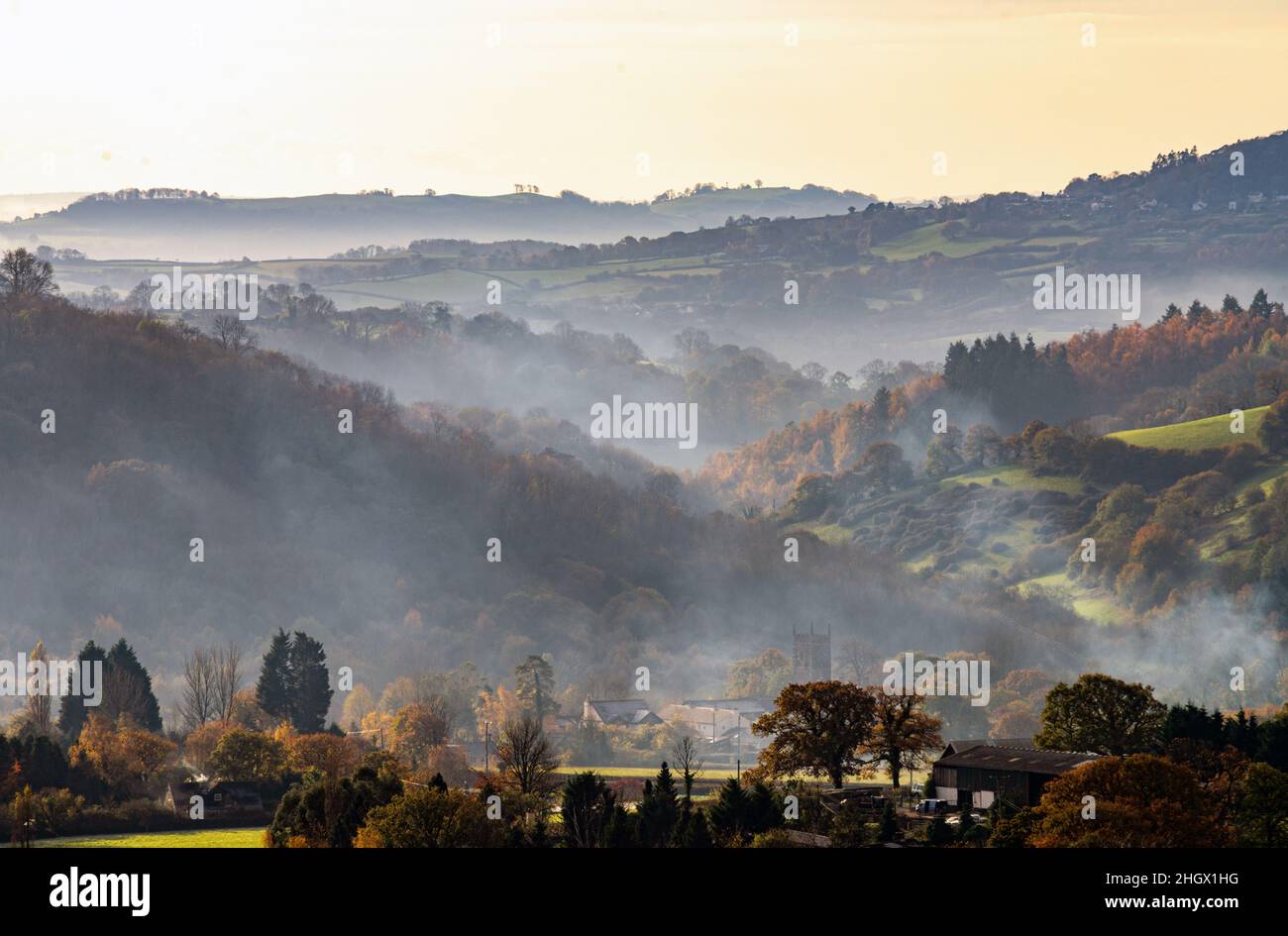 UK, England, Devonshire, The Teign Valley. Doddiscombsleigh village ...