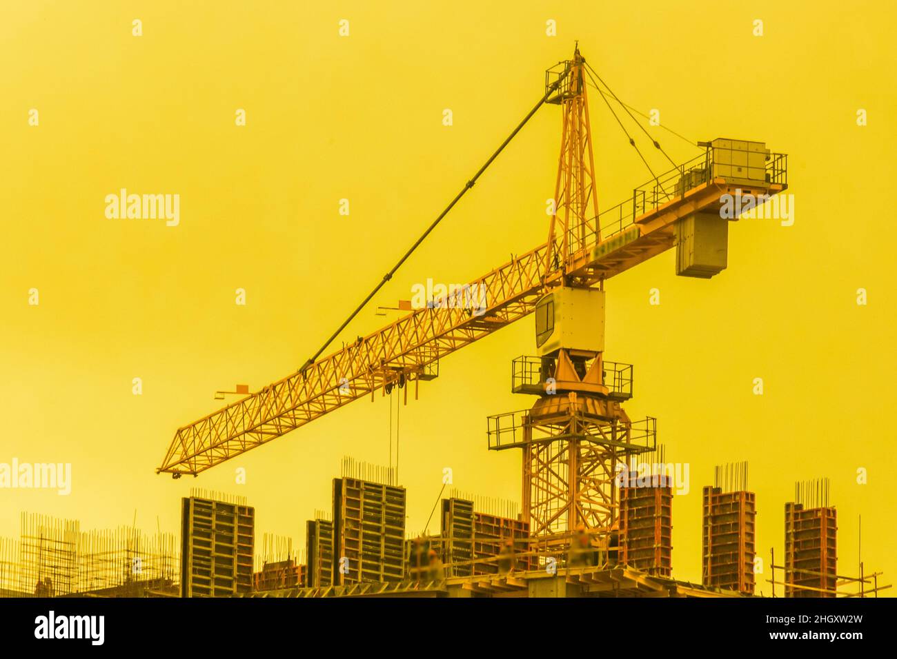Sunset tower crane hi-res stock photography and images - Alamy