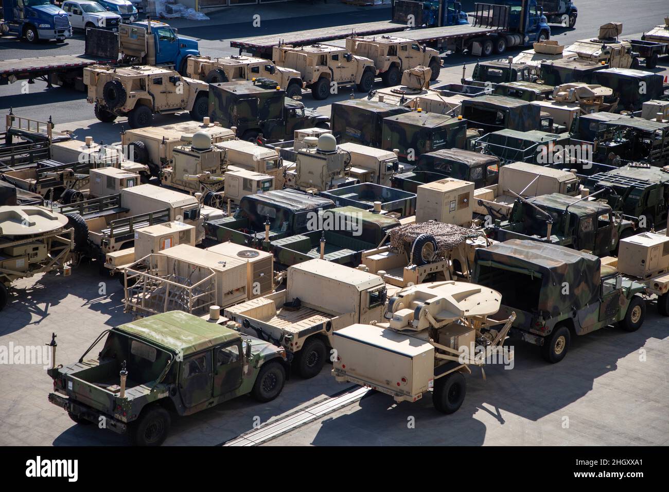 Soldiers assigned to 3rd Infantry Brigade Combat Team, 25th Infantry ...