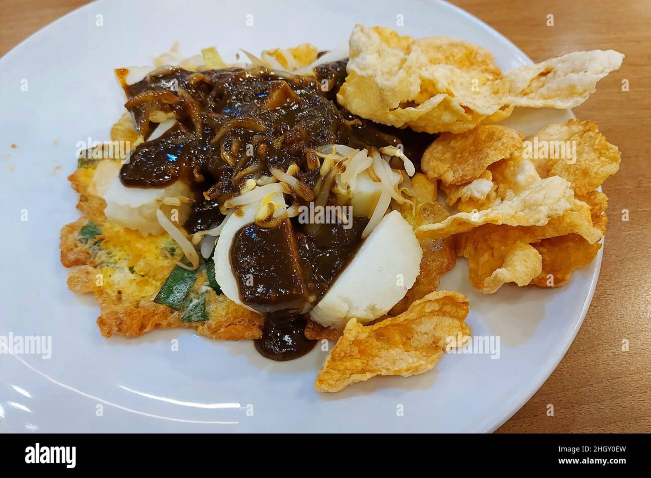 Tahu telor hi-res stock photography and images - Alamy