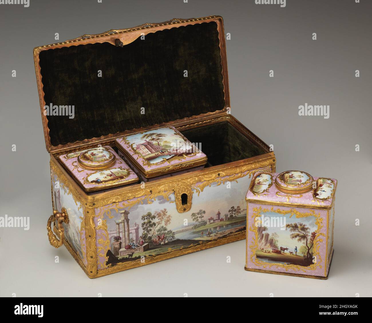 Tea caddy (part of a set) ca. 1770 British, South Staffordshire ...