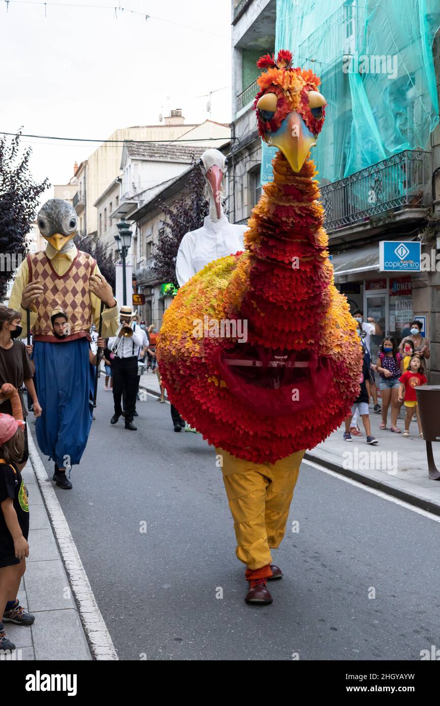 Performers entertain visitors at the 22nd Annual International Puppet ...