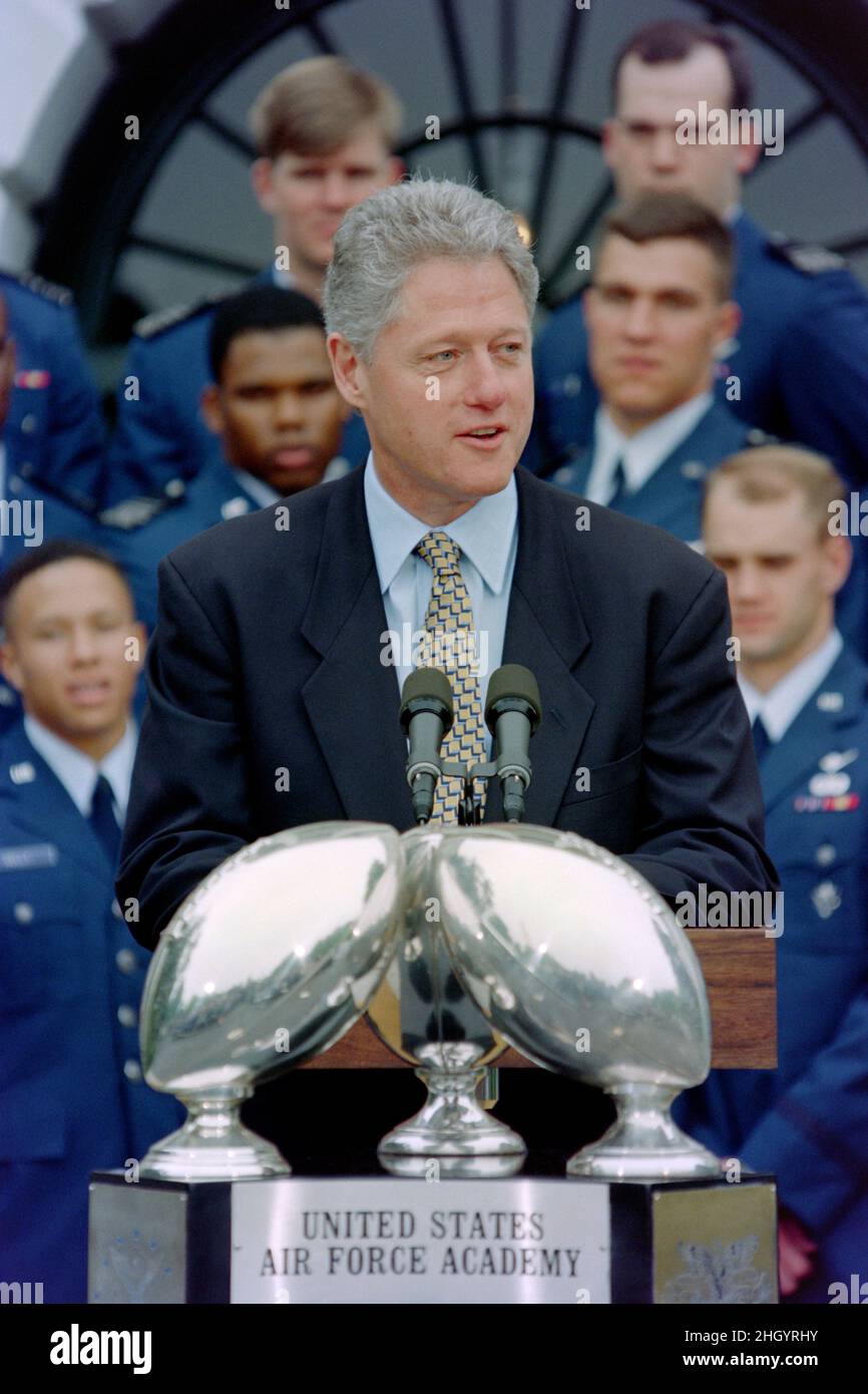 Commander top hi-res stock photography and images - Alamy