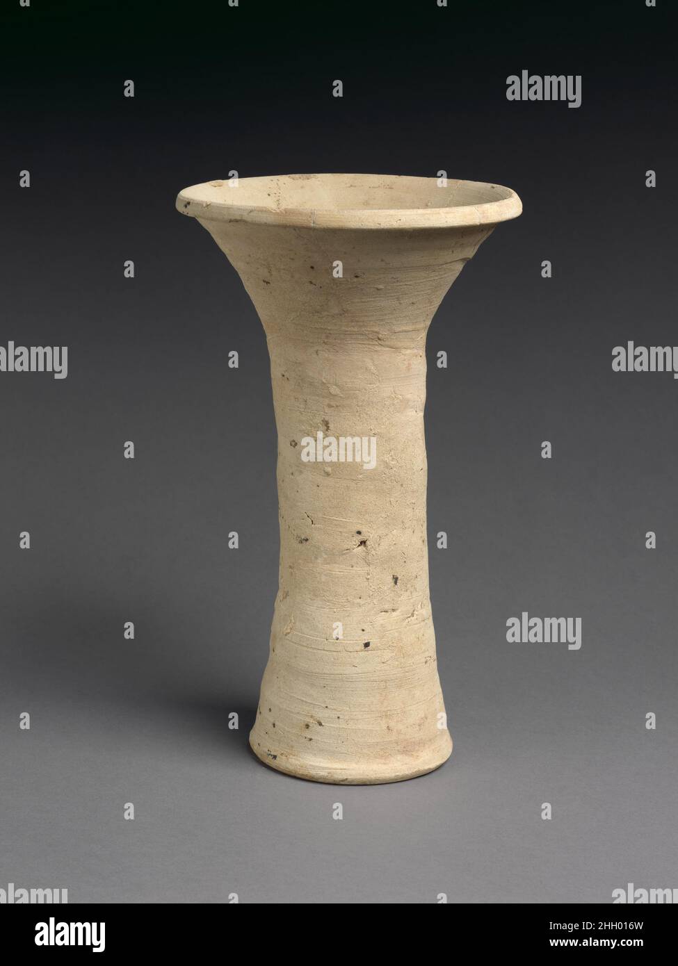 Sumerian artifacts hi-res stock photography and images - Alamy