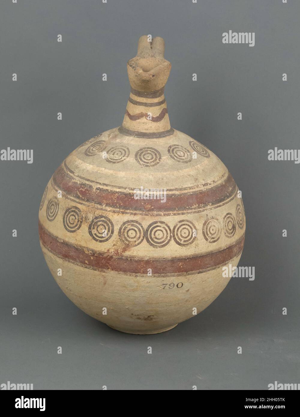 Oinochoe Cypriot Horizontal bands and concentric circles.. Oinochoe ...