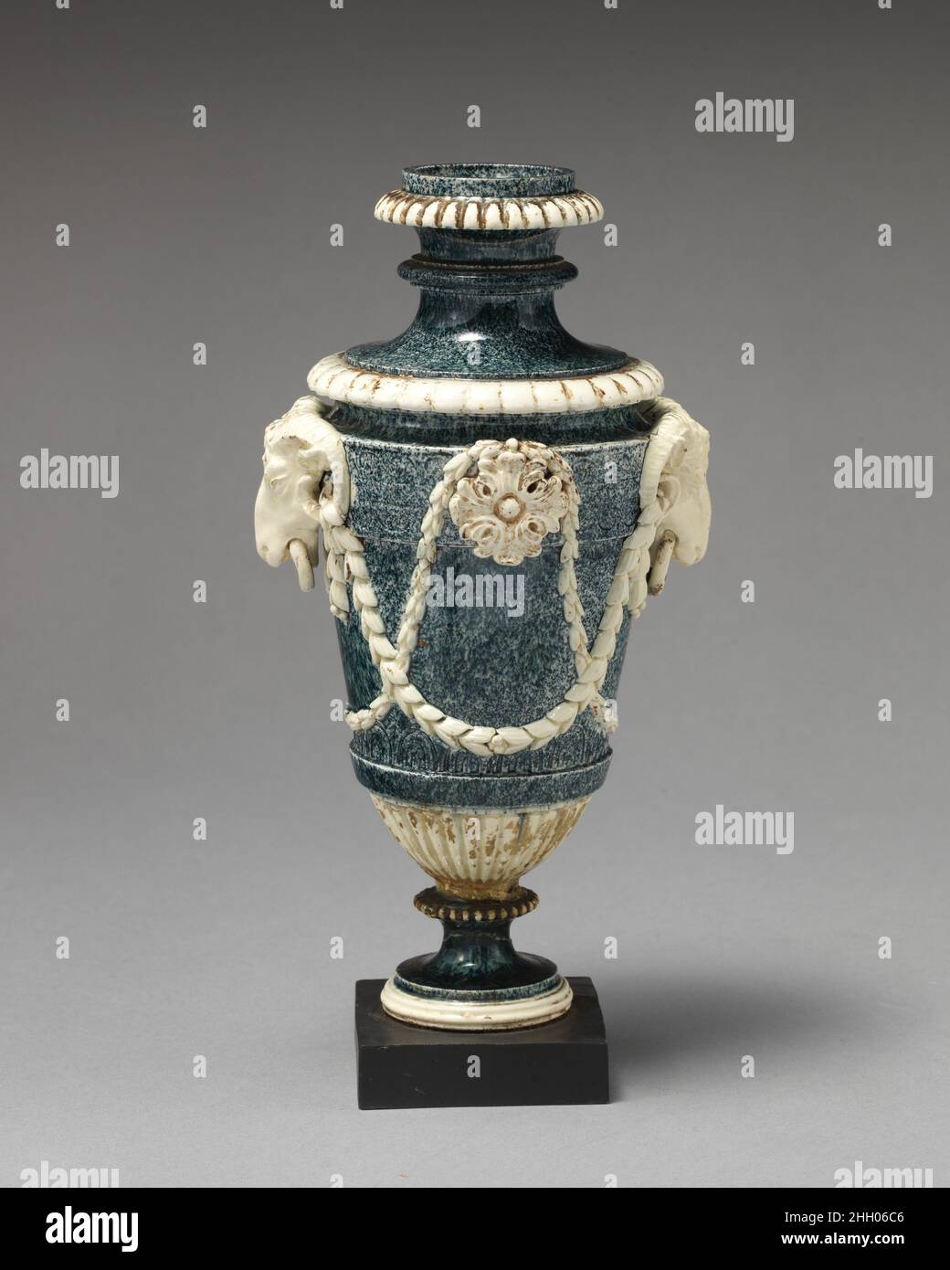 Vase (one of a pair) late 18th century Humphrey Palmer. Vase (one of a ...