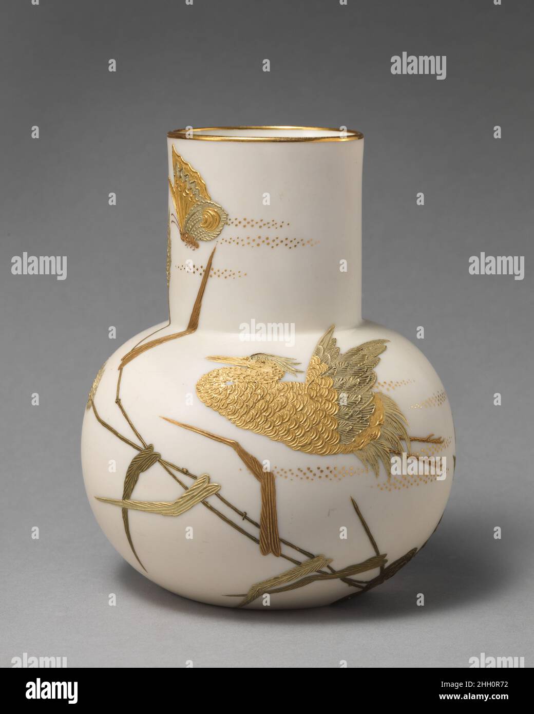 Orb bottom vase with white and gold crane motif 1879 Worcester factory ...