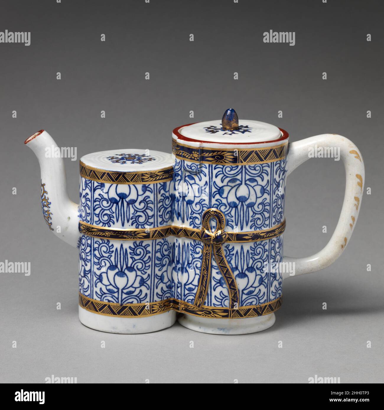Teapot with double bamboo body 1880 Worcester factory After the end of ...