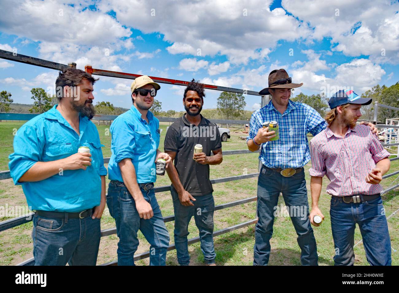 Kids from the country hi-res stock photography and images - Alamy