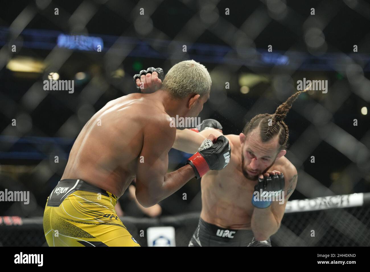 ANAHEIM, CA - JANUARY 22: (L-R) Raoni Barcelos battles Victor Henry in ...