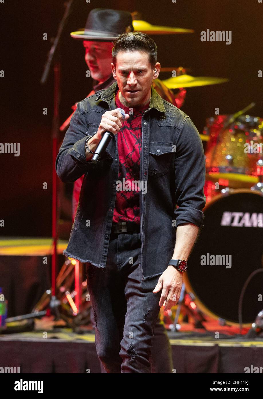 98 degrees jeff timmons hi-res stock photography and images - Alamy