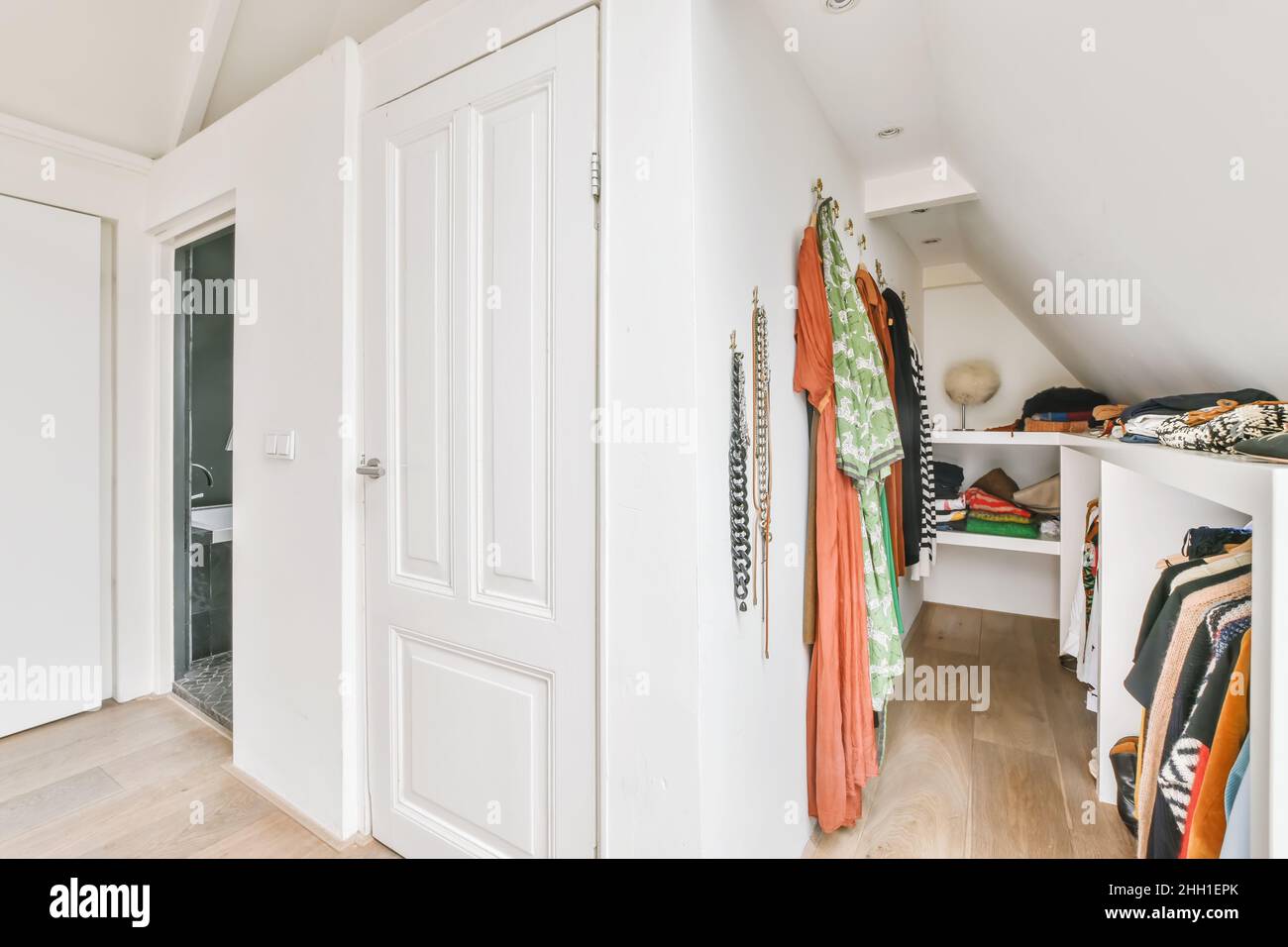 Folded clothes hi-res stock photography and images - Alamy