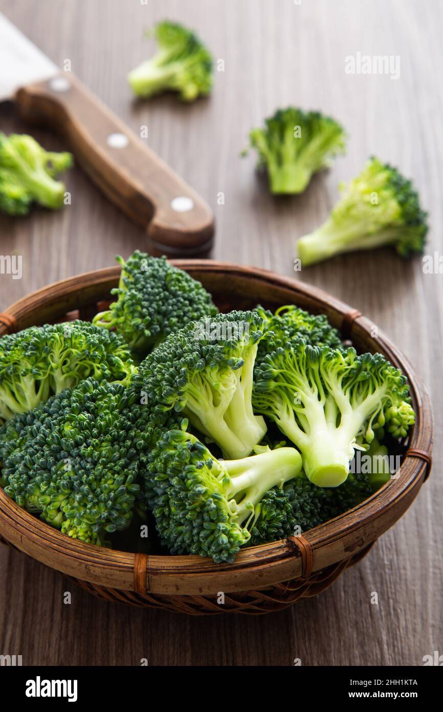 Healthy Green Organic Raw Broccoli Florets Stock Photo - Alamy