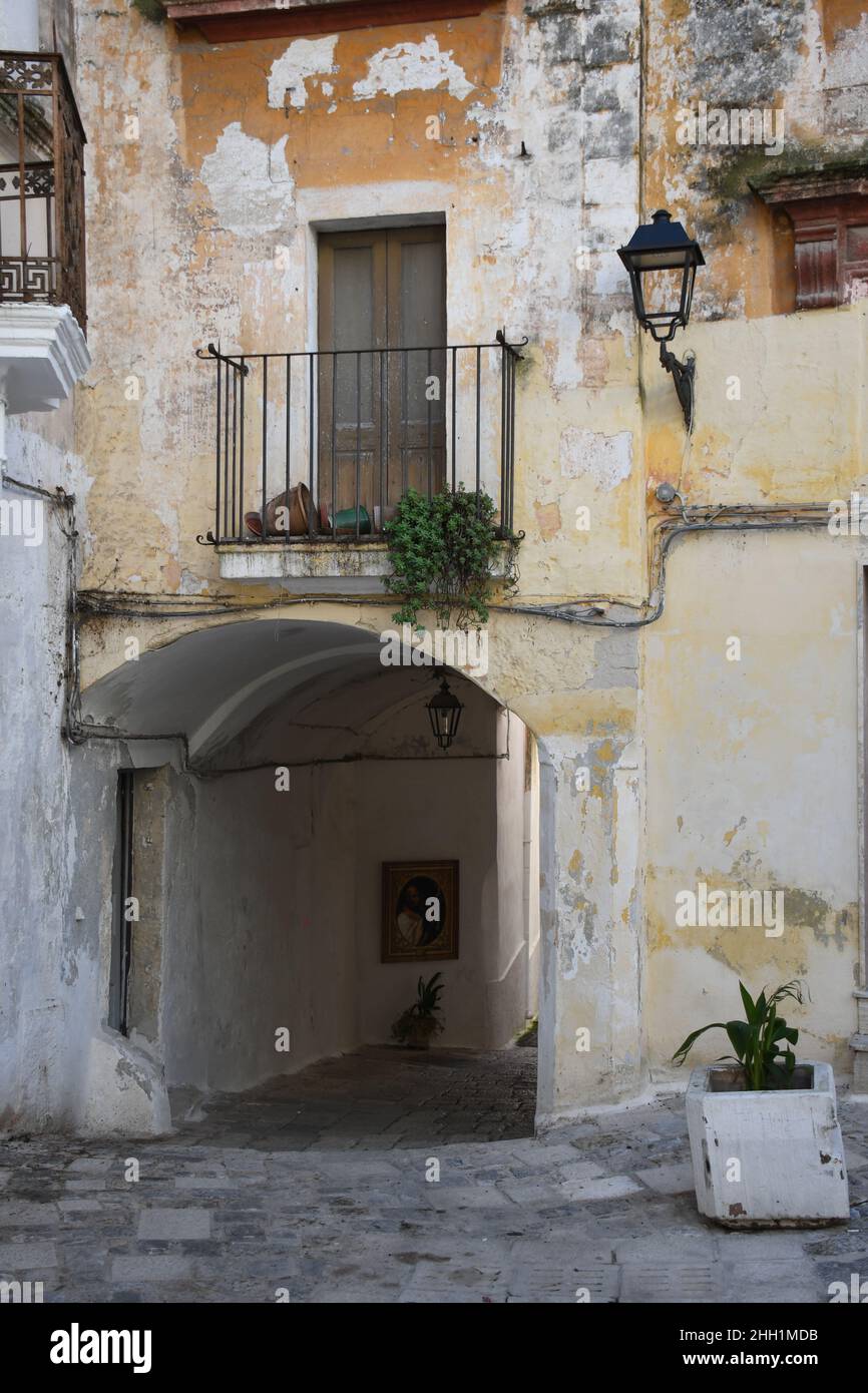 Taranto old town hi-res stock photography and images - Alamy