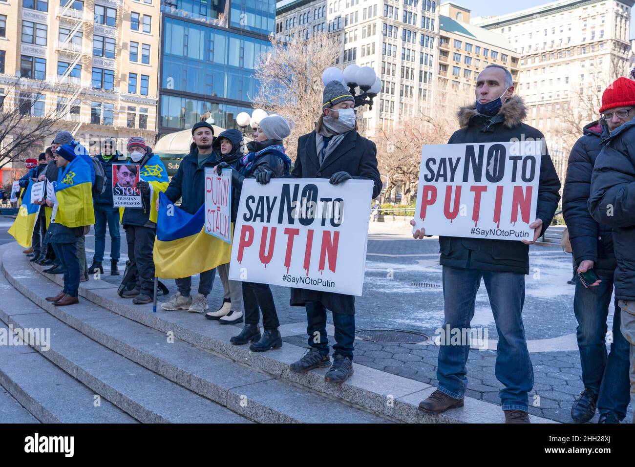 Russia invasion crimea 2014 hi-res stock photography and images - Alamy
