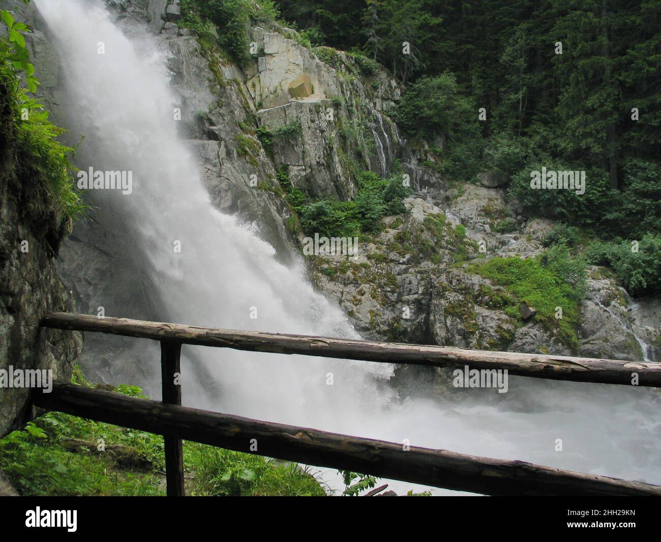 Cascata di lares hi-res stock photography and images - Alamy