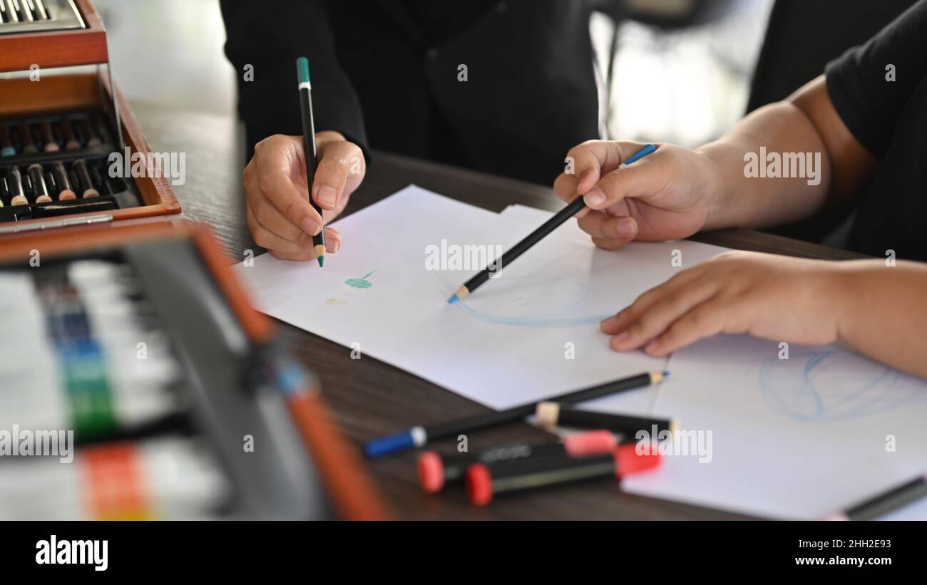 Back view boy student drawing hi-res stock photography and images - Alamy