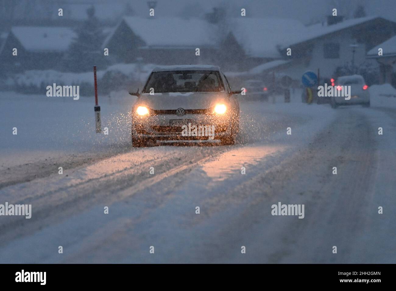 Wintry road conditions, snowy roads. Snowy roads, cars, cars, PKSWs ...