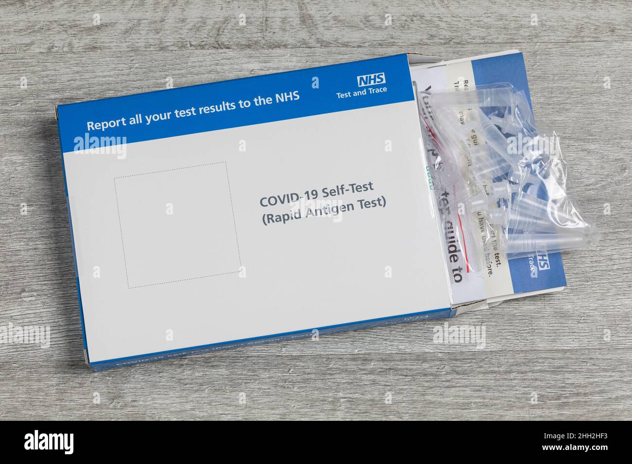 An open NHS Covid-19 rapid antigen test box Stock Photo - Alamy