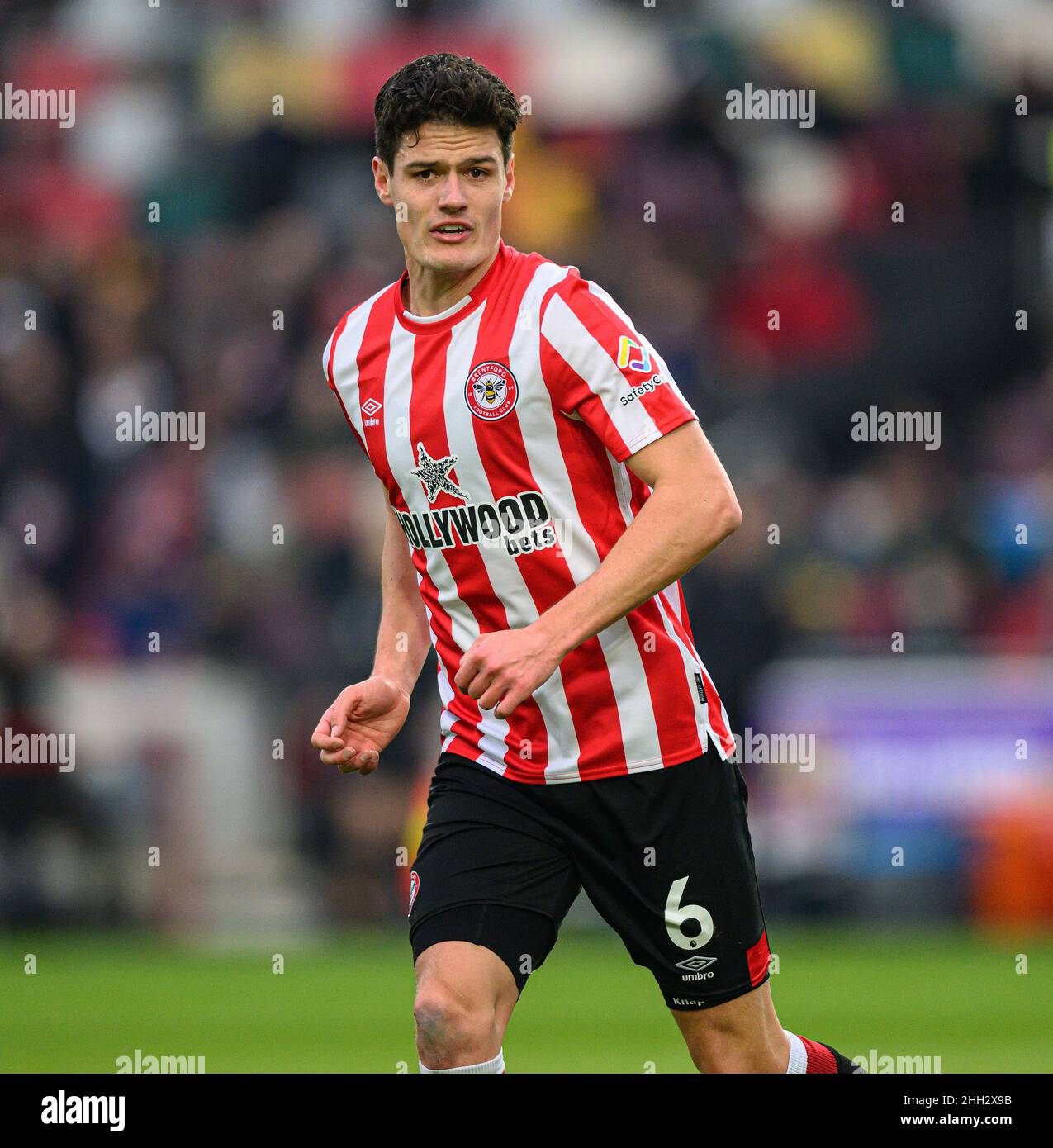 Christian norgaard brentford hi-res stock photography and images - Alamy